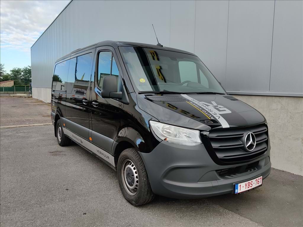 Mercedes Sprinter minibus 9 pers.